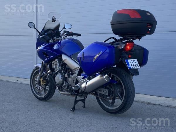 Honda CBF 1000A 2007 Preiļi, ar dzinēja tilpumu 1.00 L un nobraukumu 0 tūkst. km par 3150 €, foto 2 vietnē AUTOMOTO.COM.LV