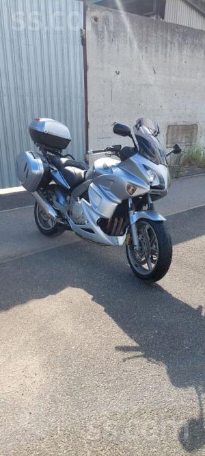 Хонда CBF 1000A 2007 в Даугавпилс, объемом двигателя 1.00 л и пробегом 0 тыс. км за 3400 €, фото 5 на AUTOMOTO.COM.LV