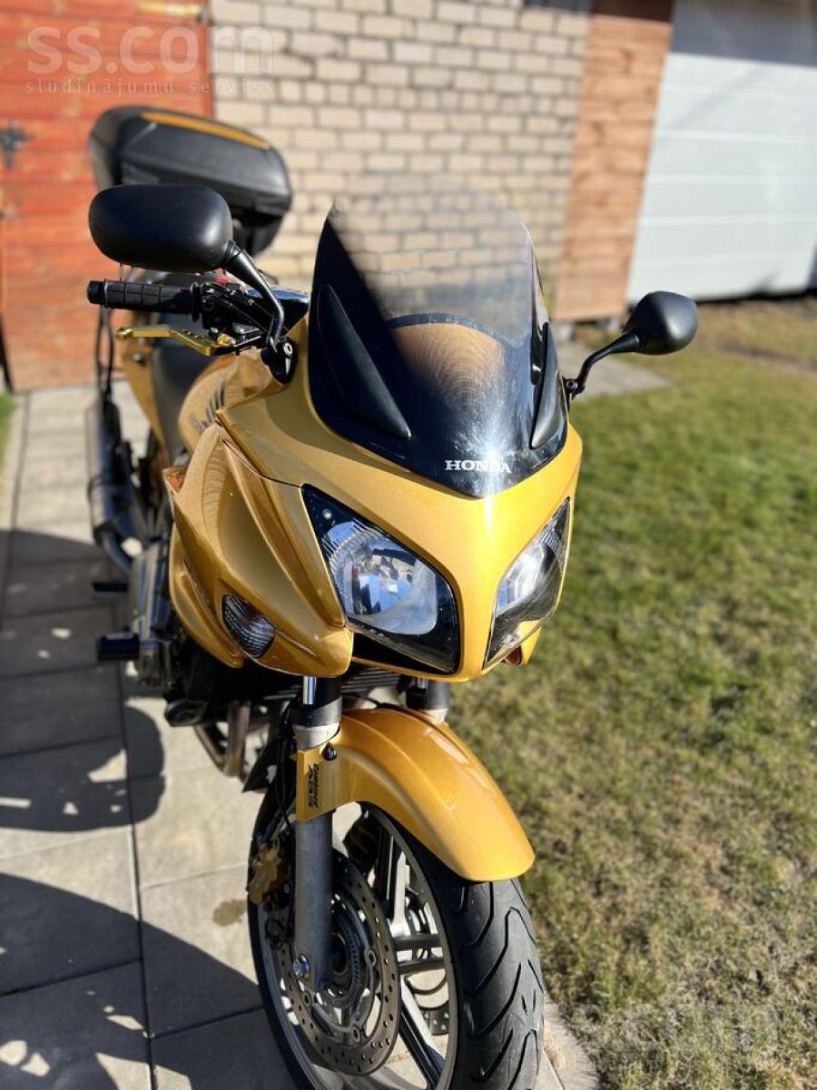 Honda CBF 1000A 2008 Preiļi, ar dzinēja tilpumu 1.00 L un nobraukumu 0 tūkst. km par 3000 €, foto 5 vietnē AUTOMOTO.COM.LV