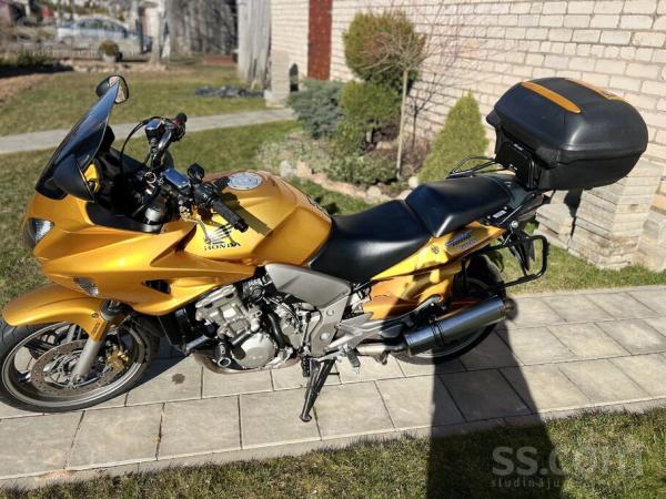 Хонда CBF 1000A 2008 в Прейли, объемом двигателя 1.00 л и пробегом 0 тыс. км за 3000 €, фото 6 на AUTOMOTO.COM.LV