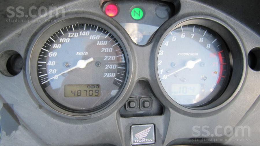 Honda CBF 1000A 2010 Rīga, ar dzinēja tilpumu 1.00 L un nobraukumu 0 tūkst. km par 2750 €, foto 11 vietnē AUTOMOTO.COM.LV