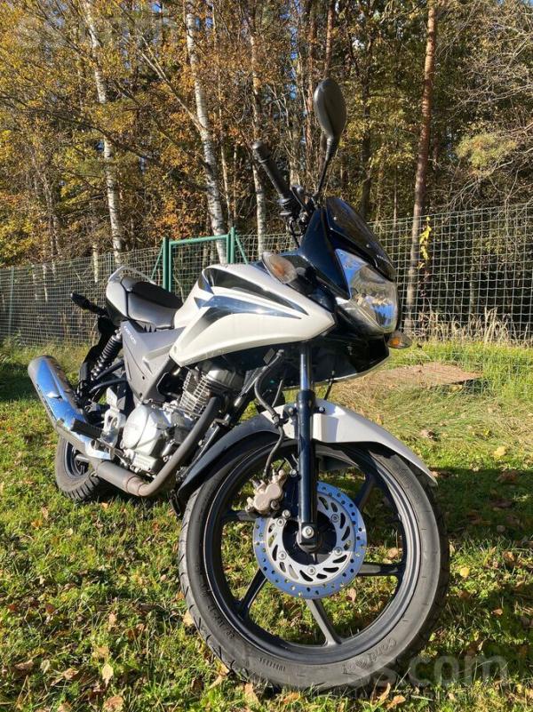Honda CBF 125M 2013 Rīga, ar dzinēja tilpumu 0.13 L un nobraukumu 0 tūkst. km par 1000 €, foto 4 vietnē AUTOMOTO.COM.LV