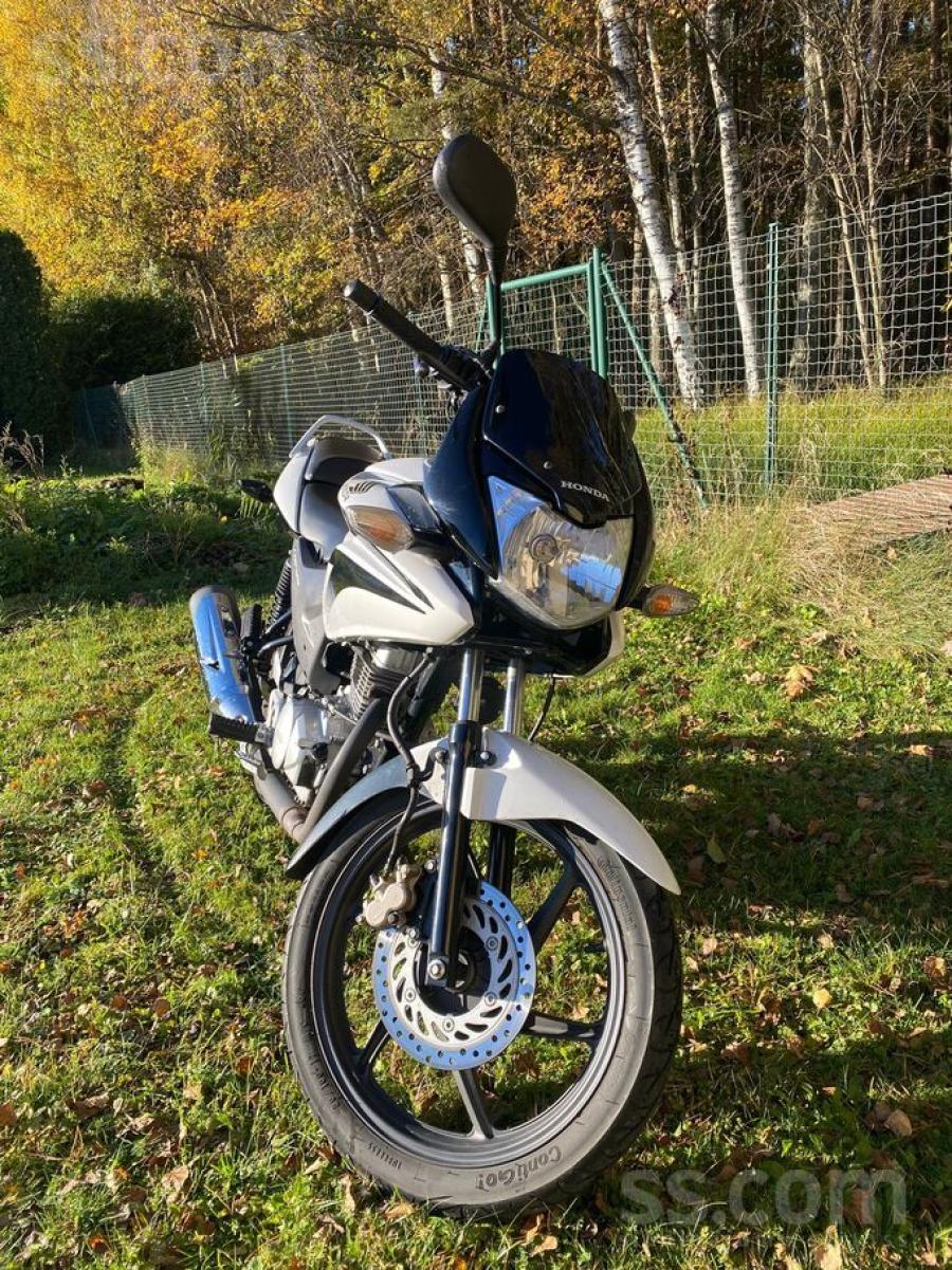Honda CBF 125M 2013 Rīga, ar dzinēja tilpumu 0.13 L un nobraukumu 0 tūkst. km par 1000 €, foto 5 vietnē AUTOMOTO.COM.LV