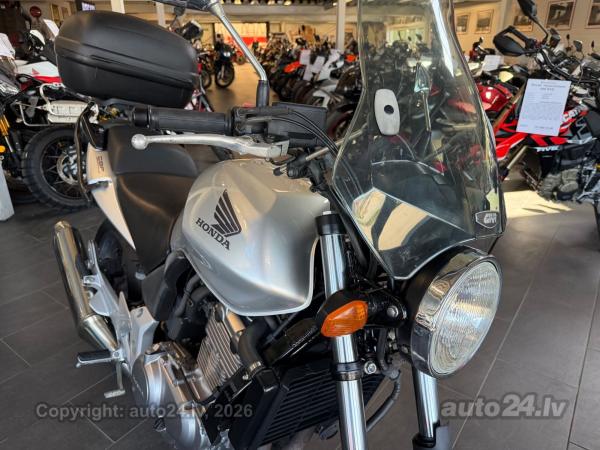 Pelēks Honda CBF 500 2004 Tallina, ar dzinēja tilpumu 0.50 L un nobraukumu 23 tūkst. km par 2790 €, foto 8 vietnē AUTOMOTO.COM.LV