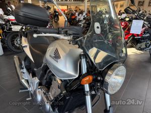 Pelēks Honda CBF 500 2004 Tallina, ar dzinēja tilpumu 0.50 L un nobraukumu 23 tūkst. km par 2790 €, foto 9 vietnē AUTOMOTO.COM.LV