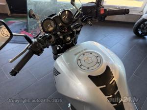 Pelēks Honda CBF 500 2004 Tallina, ar dzinēja tilpumu 0.50 L un nobraukumu 23 tūkst. km par 2790 €, foto 14 vietnē AUTOMOTO.COM.LV