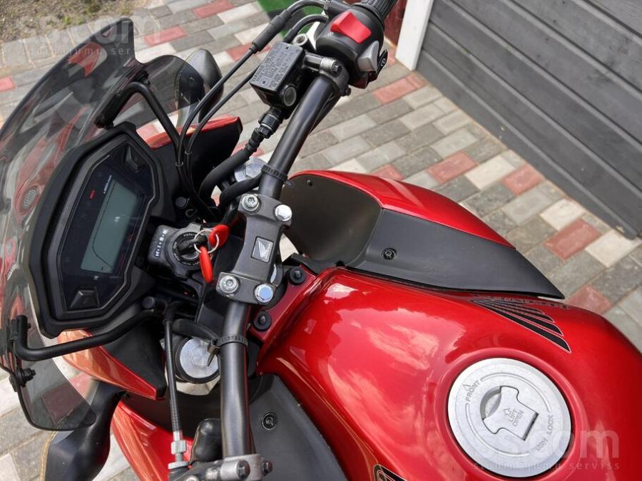 Honda CBF 500 2013 in Riga, with an engine capacity of 0.50 L and mileage of 0 thousand km for 3100 €, photo 6 on AUTOMOTO.COM.LV