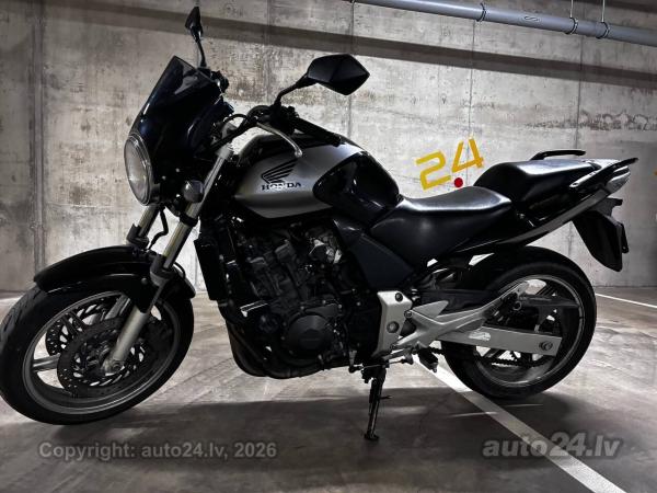 Black Honda CBF 600 2007 in Tallinn, with an engine capacity of 0.60 L and mileage of 44 thousand km for 2600 €, photo 5 on AUTOMOTO.COM.LV