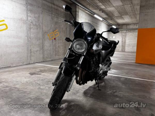 Black Honda CBF 600 2007 in Tallinn, with an engine capacity of 0.60 L and mileage of 44 thousand km for 2600 €, photo 6 on AUTOMOTO.COM.LV