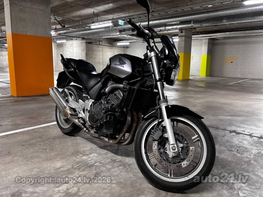 Black Honda CBF 600 2007 in Tallinn, with an engine capacity of 0.60 L and mileage of 44 thousand km for 2600 €, photo 7 on AUTOMOTO.COM.LV