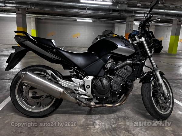 Black Honda CBF 600 2007 in Tallinn, with an engine capacity of 0.60 L and mileage of 44 thousand km for 2600 €, photo 8 on AUTOMOTO.COM.LV