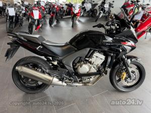Черный Хонда CBF 600 2011 в Таллин, объемом двигателя 0.60 л и пробегом 44 тыс. км за 3990 €, фото 3 на AUTOMOTO.COM.LV