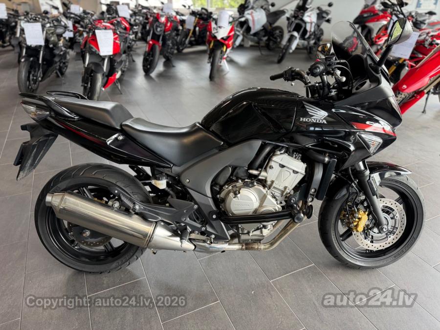 Черный Хонда CBF 600 2011 в Таллин, объемом двигателя 0.60 л и пробегом 44 тыс. км за 3990 €, фото 3 на AUTOMOTO.COM.LV