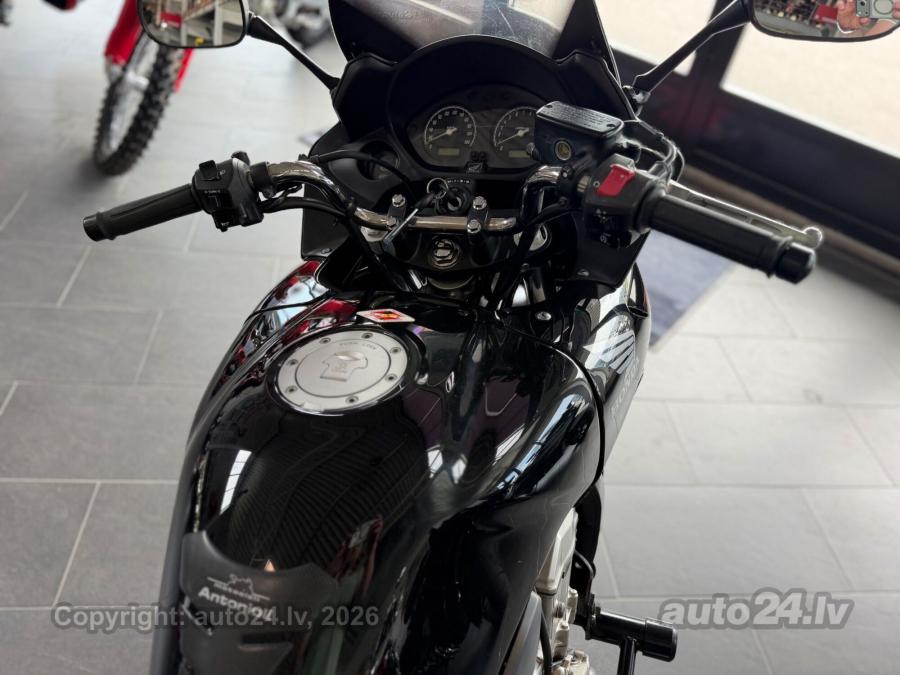 Черный Хонда CBF 600 2011 в Таллин, объемом двигателя 0.60 л и пробегом 44 тыс. км за 3990 €, фото 5 на AUTOMOTO.COM.LV