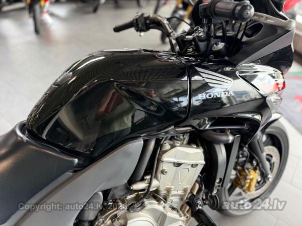 Черный Хонда CBF 600 2011 в Таллин, объемом двигателя 0.60 л и пробегом 44 тыс. км за 3990 €, фото 5 на AUTOMOTO.COM.LV