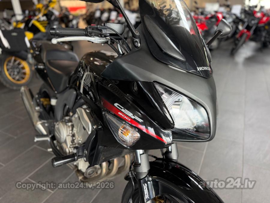 Черный Хонда CBF 600 2011 в Таллин, объемом двигателя 0.60 л и пробегом 44 тыс. км за 3990 €, фото 9 на AUTOMOTO.COM.LV