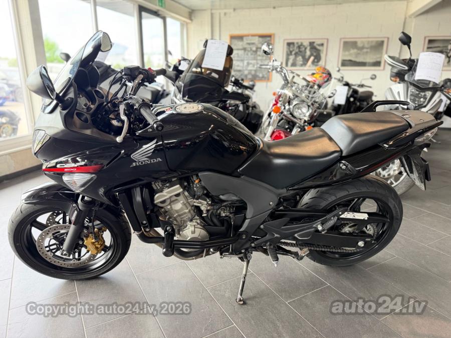 Черный Хонда CBF 600 2011 в Таллин, объемом двигателя 0.60 л и пробегом 44 тыс. км за 3990 €, фото 12 на AUTOMOTO.COM.LV