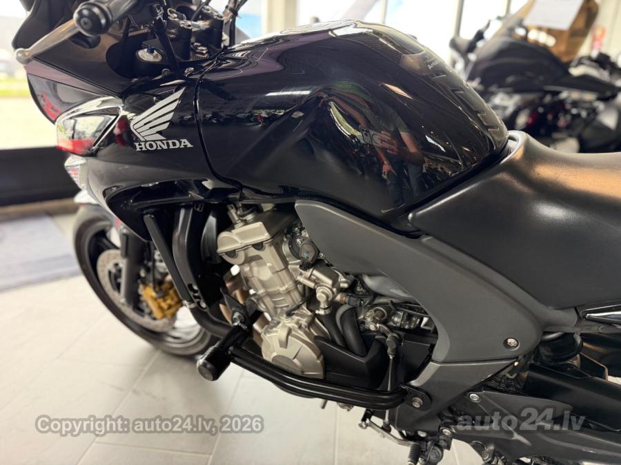 Черный Хонда CBF 600 2011 в Таллин, объемом двигателя 0.60 л и пробегом 44 тыс. км за 3990 €, фото 15 на AUTOMOTO.COM.LV