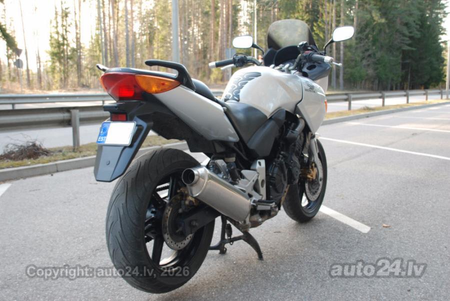 Серый Хонда CBF 600 2005 в Таллин, объемом двигателя 0.60 л и пробегом 38 тыс. км за 2500 €, фото 6 на AUTOMOTO.COM.LV