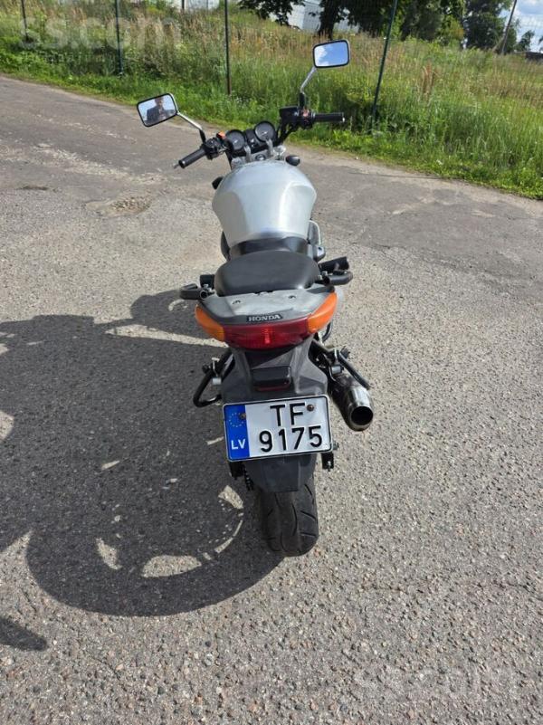 Honda CBF 600 2004 in Riga, with an engine capacity of 0.60 L and mileage of 0 thousand km for 2300 €, photo 4 on AUTOMOTO.COM.LV