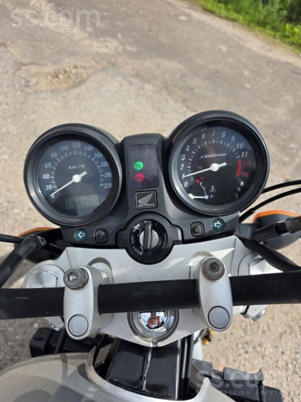 Honda CBF 600 2004 in Riga, with an engine capacity of 0.60 L and mileage of 0 thousand km for 2300 €, photo 5 on AUTOMOTO.COM.LV