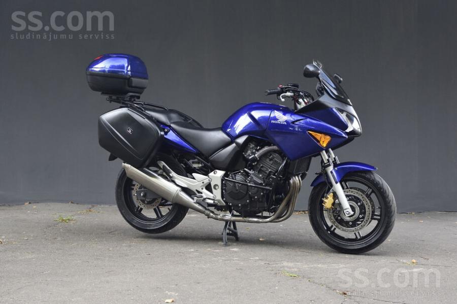Honda CBF 600 2004 in Riga, with an engine capacity of 0.60 L and mileage of 0 thousand km for 2750 €, photo 1 on AUTOMOTO.COM.LV
