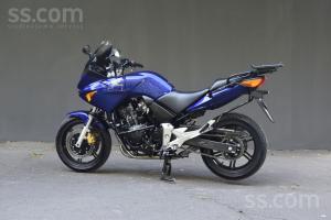 Honda CBF 600 2004 in Riga, with an engine capacity of 0.60 L and mileage of 0 thousand km for 2750 €, photo 3 on AUTOMOTO.COM.LV