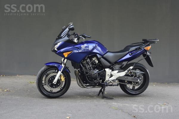 Honda CBF 600 2004 in Riga, with an engine capacity of 0.60 L and mileage of 0 thousand km for 2750 €, photo 5 on AUTOMOTO.COM.LV