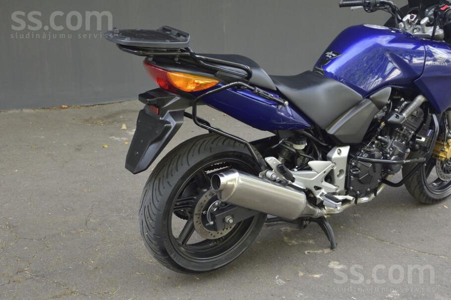 Honda CBF 600 2004 in Riga, with an engine capacity of 0.60 L and mileage of 0 thousand km for 2750 €, photo 8 on AUTOMOTO.COM.LV