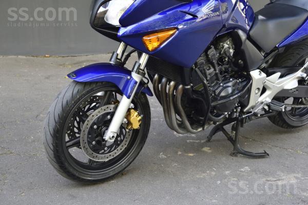 Honda CBF 600 2004 in Riga, with an engine capacity of 0.60 L and mileage of 0 thousand km for 2750 €, photo 9 on AUTOMOTO.COM.LV