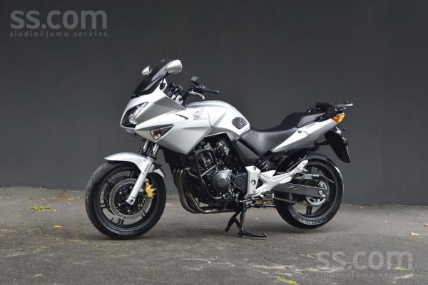Honda CBF 600 2004 in Riga, with an engine capacity of 0.60 L and mileage of 0 thousand km for 2750 €, photo 3 on AUTOMOTO.COM.LV