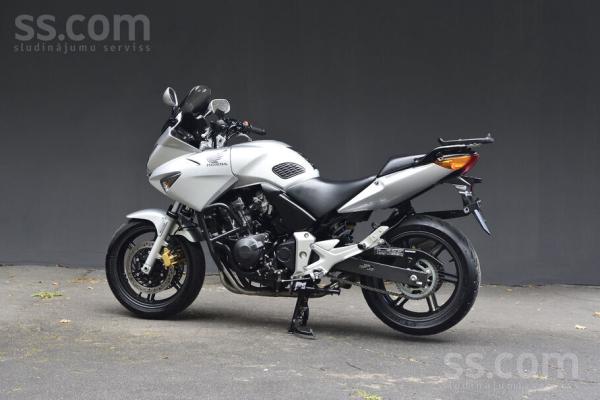 Honda CBF 600 2004 in Riga, with an engine capacity of 0.60 L and mileage of 0 thousand km for 2750 €, photo 5 on AUTOMOTO.COM.LV