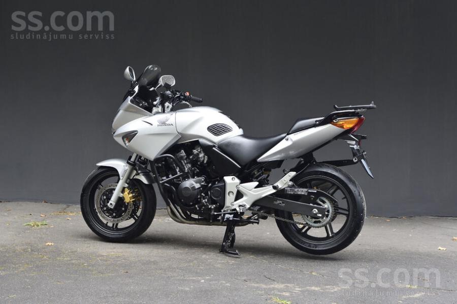Honda CBF 600 2004 in Riga, with an engine capacity of 0.60 L and mileage of 0 thousand km for 2750 €, photo 5 on AUTOMOTO.COM.LV