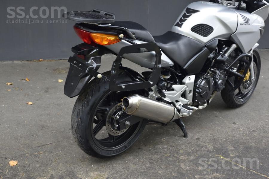 Honda CBF 600 2004 in Riga, with an engine capacity of 0.60 L and mileage of 0 thousand km for 2750 €, photo 6 on AUTOMOTO.COM.LV