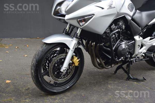 Honda CBF 600 2004 in Riga, with an engine capacity of 0.60 L and mileage of 0 thousand km for 2750 €, photo 7 on AUTOMOTO.COM.LV
