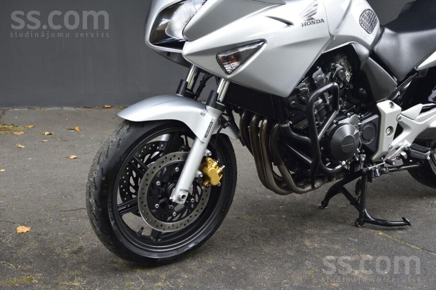 Honda CBF 600 2004 in Riga, with an engine capacity of 0.60 L and mileage of 0 thousand km for 2750 €, photo 7 on AUTOMOTO.COM.LV