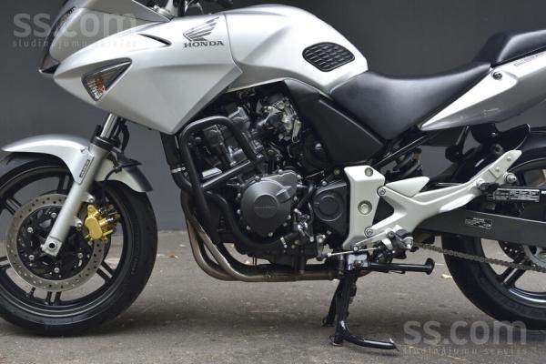 Honda CBF 600 2004 in Riga, with an engine capacity of 0.60 L and mileage of 0 thousand km for 2750 €, photo 8 on AUTOMOTO.COM.LV