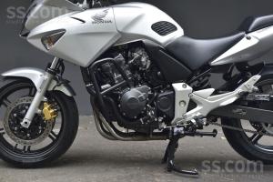 Honda CBF 600 2004 in Riga, with an engine capacity of 0.60 L and mileage of 0 thousand km for 2750 €, photo 8 on AUTOMOTO.COM.LV