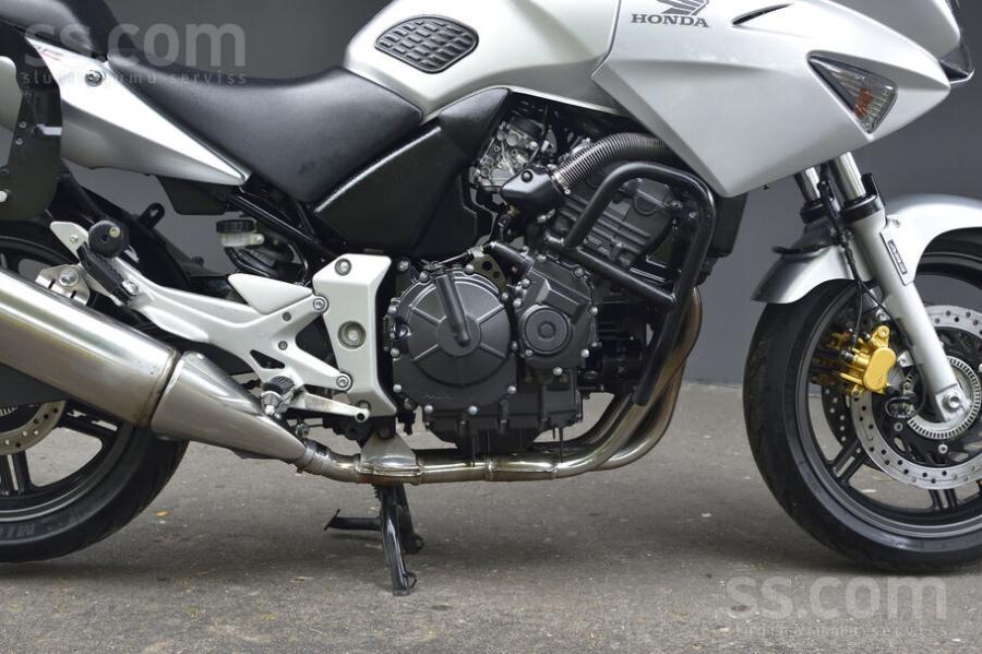 Honda CBF 600 2004 in Riga, with an engine capacity of 0.60 L and mileage of 0 thousand km for 2750 €, photo 9 on AUTOMOTO.COM.LV