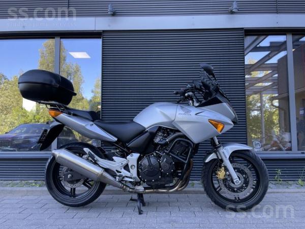 Honda CBF 600 2005 Rīga, ar dzinēja tilpumu 0.60 L un nobraukumu 0 tūkst. km par 2699 €, foto 4 vietnē AUTOMOTO.COM.LV