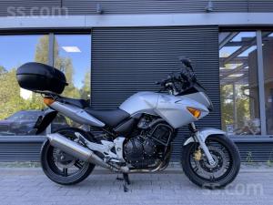 Honda CBF 600 2005 Rīga, ar dzinēja tilpumu 0.60 L un nobraukumu 0 tūkst. km par 2699 €, foto 5 vietnē AUTOMOTO.COM.LV