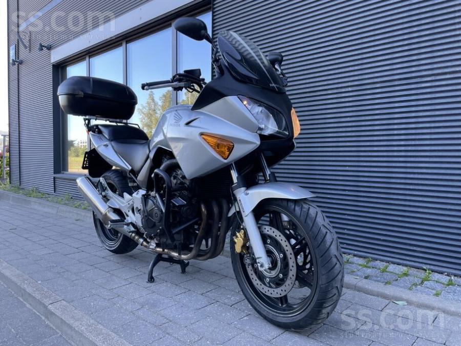 Honda CBF 600 2005 Rīga, ar dzinēja tilpumu 0.60 L un nobraukumu 0 tūkst. km par 2699 €, foto 6 vietnē AUTOMOTO.COM.LV