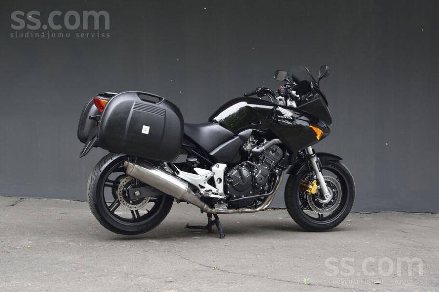 Honda CBF 600 2005 in Riga, with an engine capacity of 0.60 L and mileage of 0 thousand km for 2850 €, photo 4 on AUTOMOTO.COM.LV