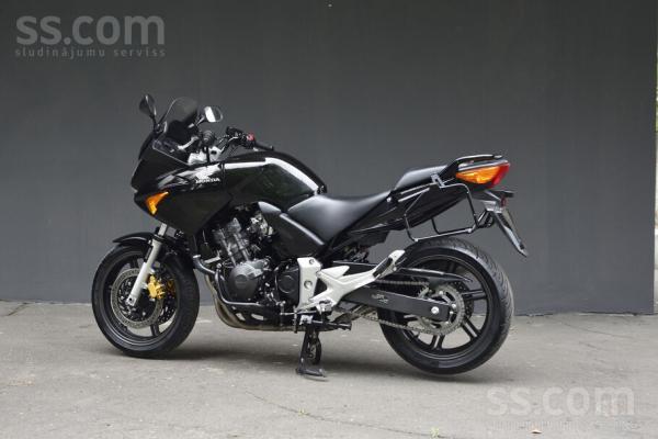 Хонда CBF 600 2005 в Рига, объемом двигателя 0.60 л и пробегом 0 тыс. км за 2850 €, фото 4 на AUTOMOTO.COM.LV
