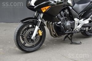Honda CBF 600 2005 in Riga, with an engine capacity of 0.60 L and mileage of 0 thousand km for 2850 €, photo 9 on AUTOMOTO.COM.LV