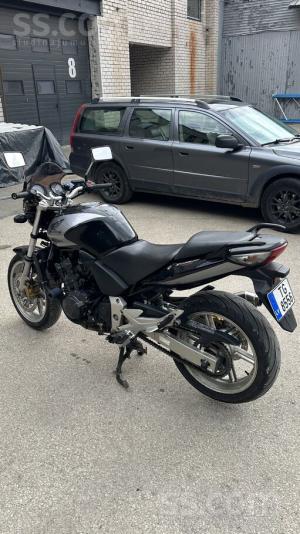 Хонда CBF 600 2006 в Рига, объемом двигателя 0.60 л и пробегом 0 тыс. км за 2050 €, фото 3 на AUTOMOTO.COM.LV