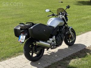 Honda CBF 600 2007 Rīga, ar dzinēja tilpumu 0.60 L un nobraukumu 0 tūkst. km par 2500 €, foto 5 vietnē AUTOMOTO.COM.LV
