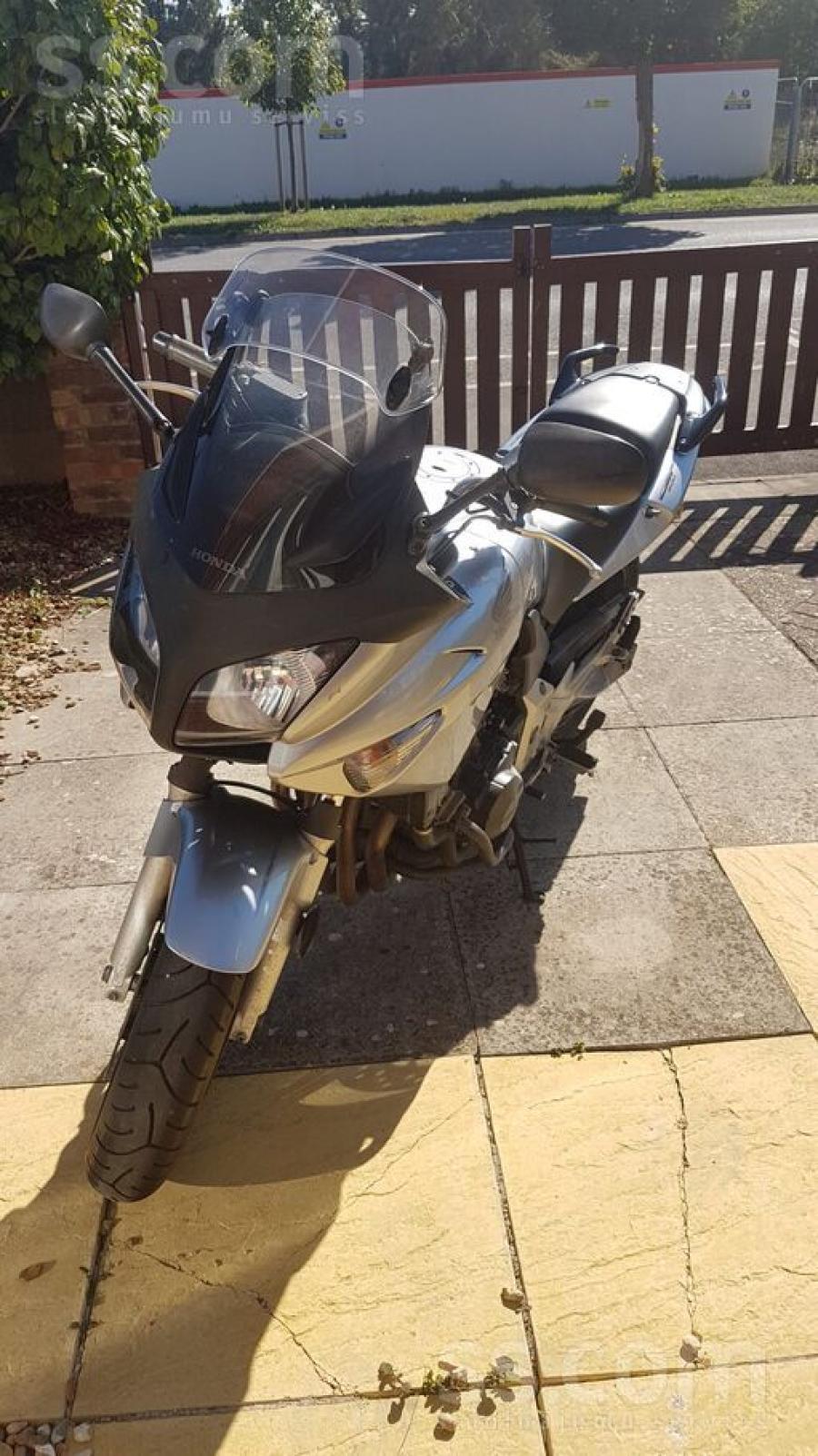 Хонда CBF 600 2007 в Даугавпилс, объемом двигателя 0.60 л и пробегом 0 тыс. км за 2500 €, фото 3 на AUTOMOTO.COM.LV