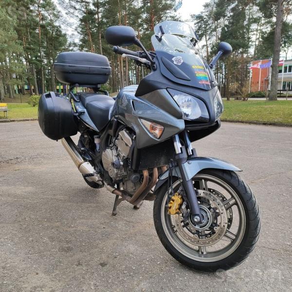 Honda CBF 600 2008 in Liepaja, with an engine capacity of 0.60 L and mileage of 0 thousand km for 3000 €, photo 3 on AUTOMOTO.COM.LV