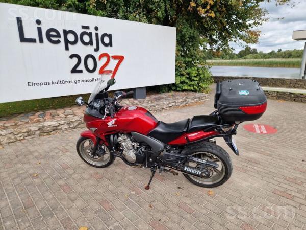 Хонда CBF 600 2008 в Лиепая на AUTOMOTO.COM.LV Хонда CBF 600 2008 в Лиепая, объемом двигателя 0.60 л и пробегом 0 тыс. км за 2750 €, фото 1 на AUTOMOTO.COM.LV